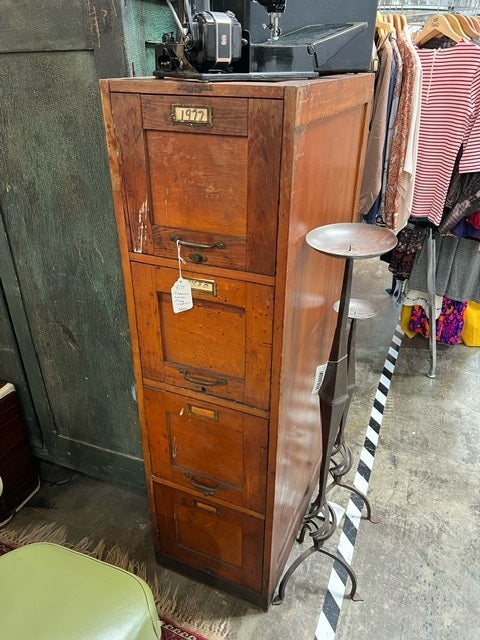 Decatur Estate Vintage Market